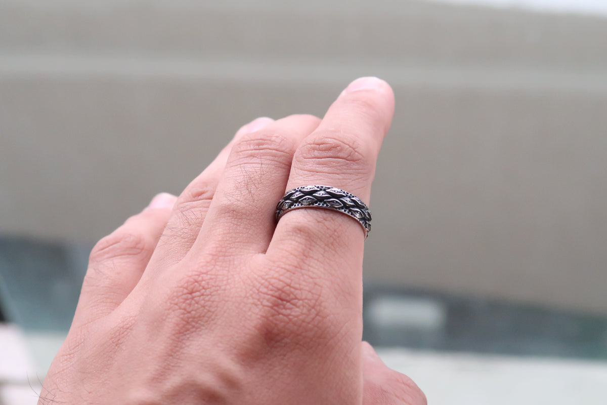 Eye Hoop Ring – Feltro