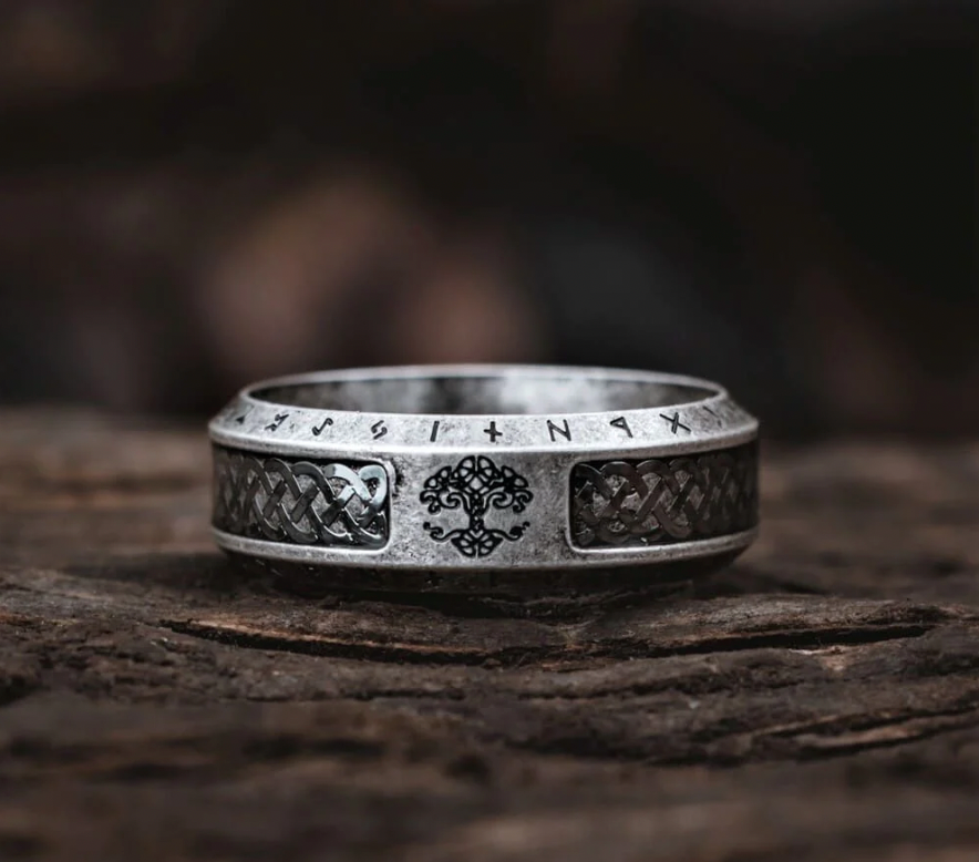 Twist Tree Ring – Feltro